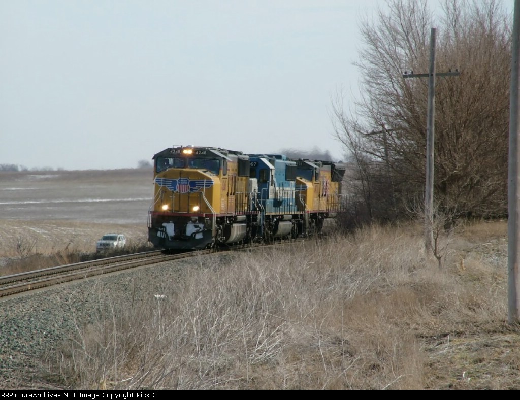 UP 4248 Around The Curve